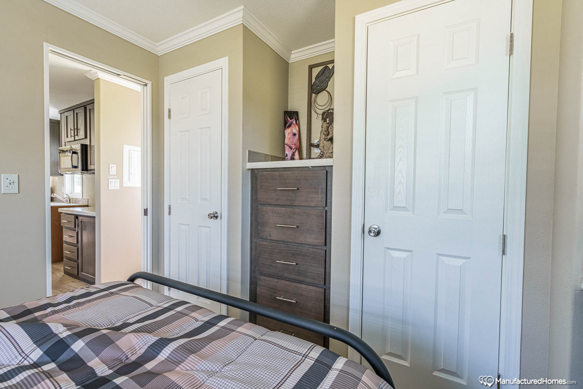 Hawk / HK12422A by Keystone Trader - FMHA